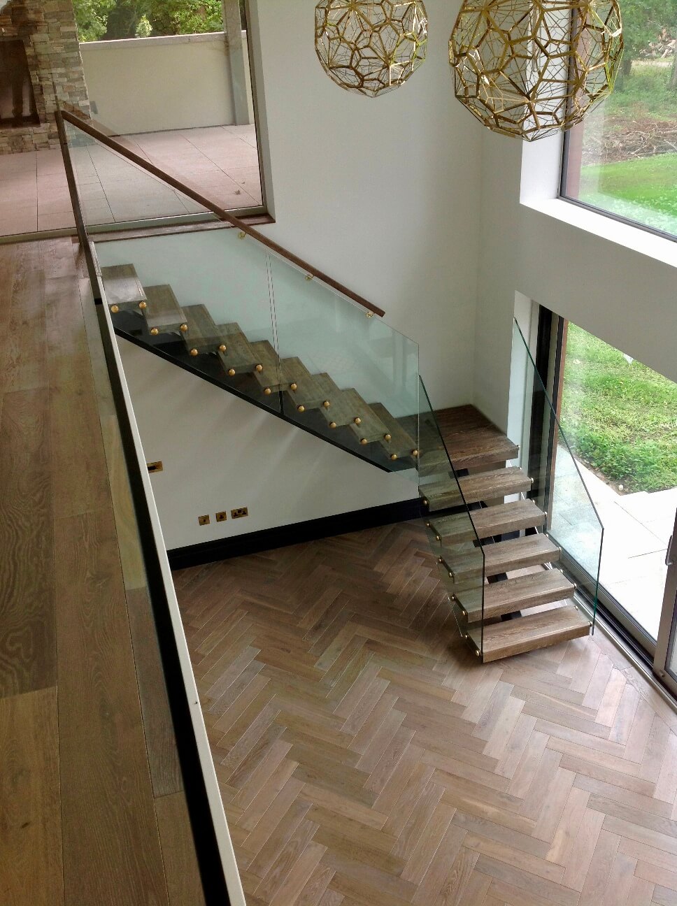 Spine Stairs with Glass Balustrade - Staircases - Design - Fitting ...