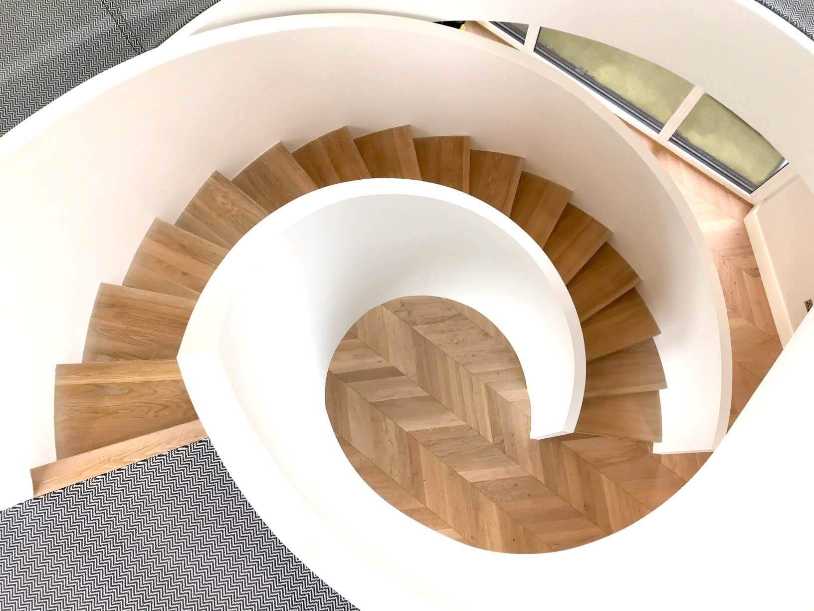 Curved Staircases Ireland | Elegant Custom Stairs in Dublin, Cork ...